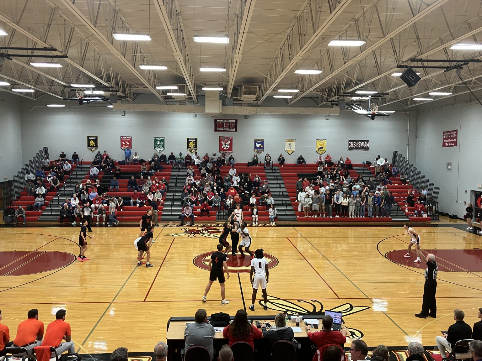 Hornets Handle Macon While White Dominates - KCHI