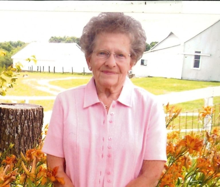Doris Mae Breeden - KCHI